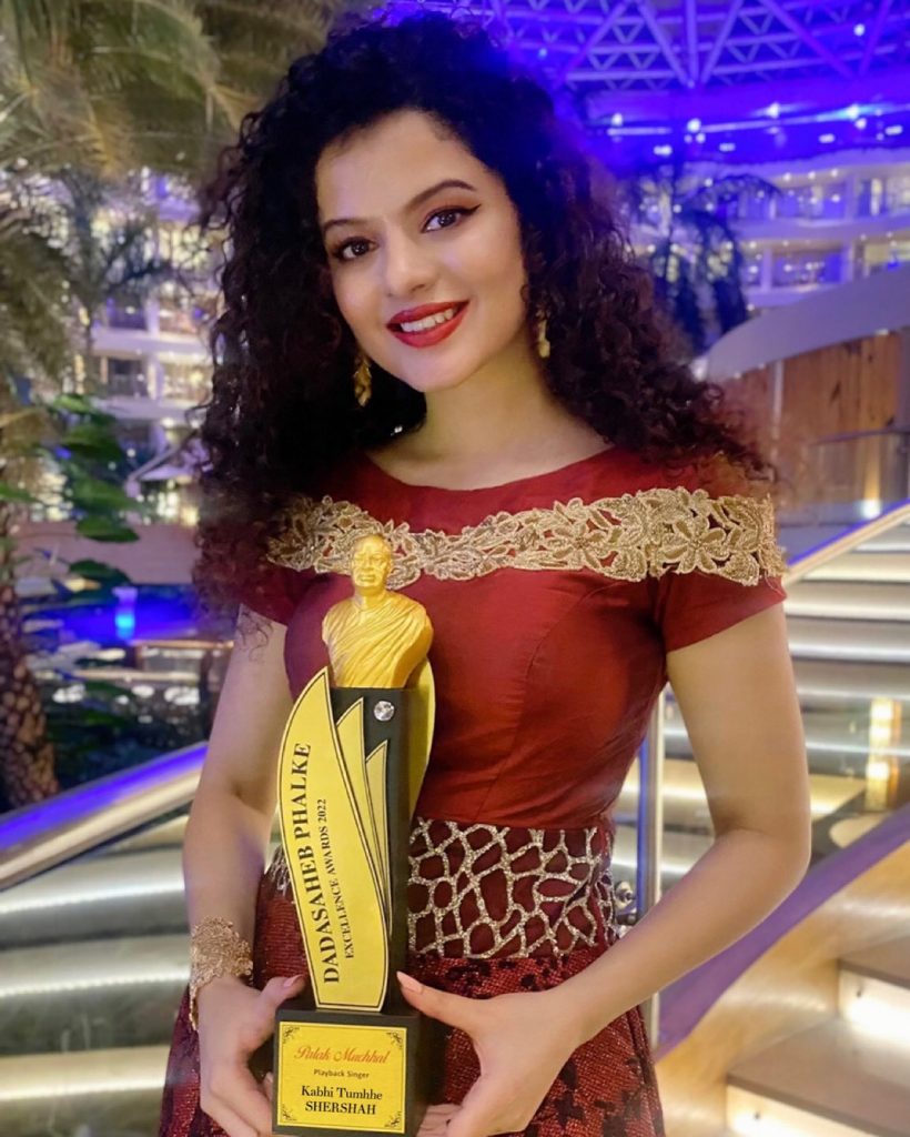 Palak Muchhal Biography - Indian Singer and Guinness Book of World ...