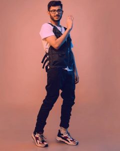 CarryMinati Biography - India's No. 1 YouTuber, Streamer & Rapper