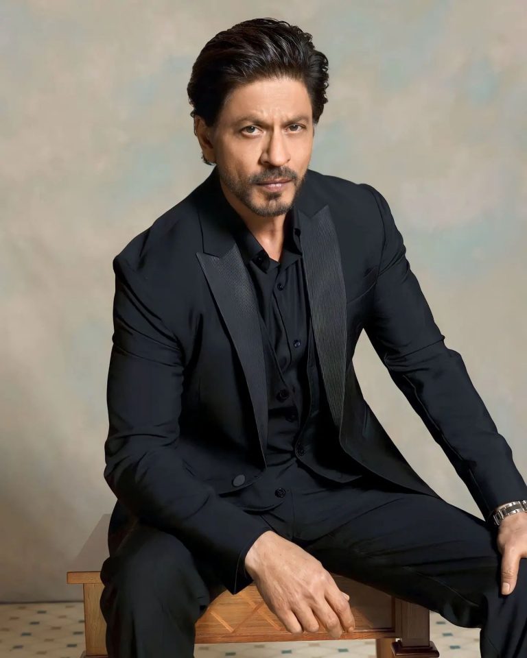 Shah Rukh Khan Biography - Indian actor & the King of Bollywood