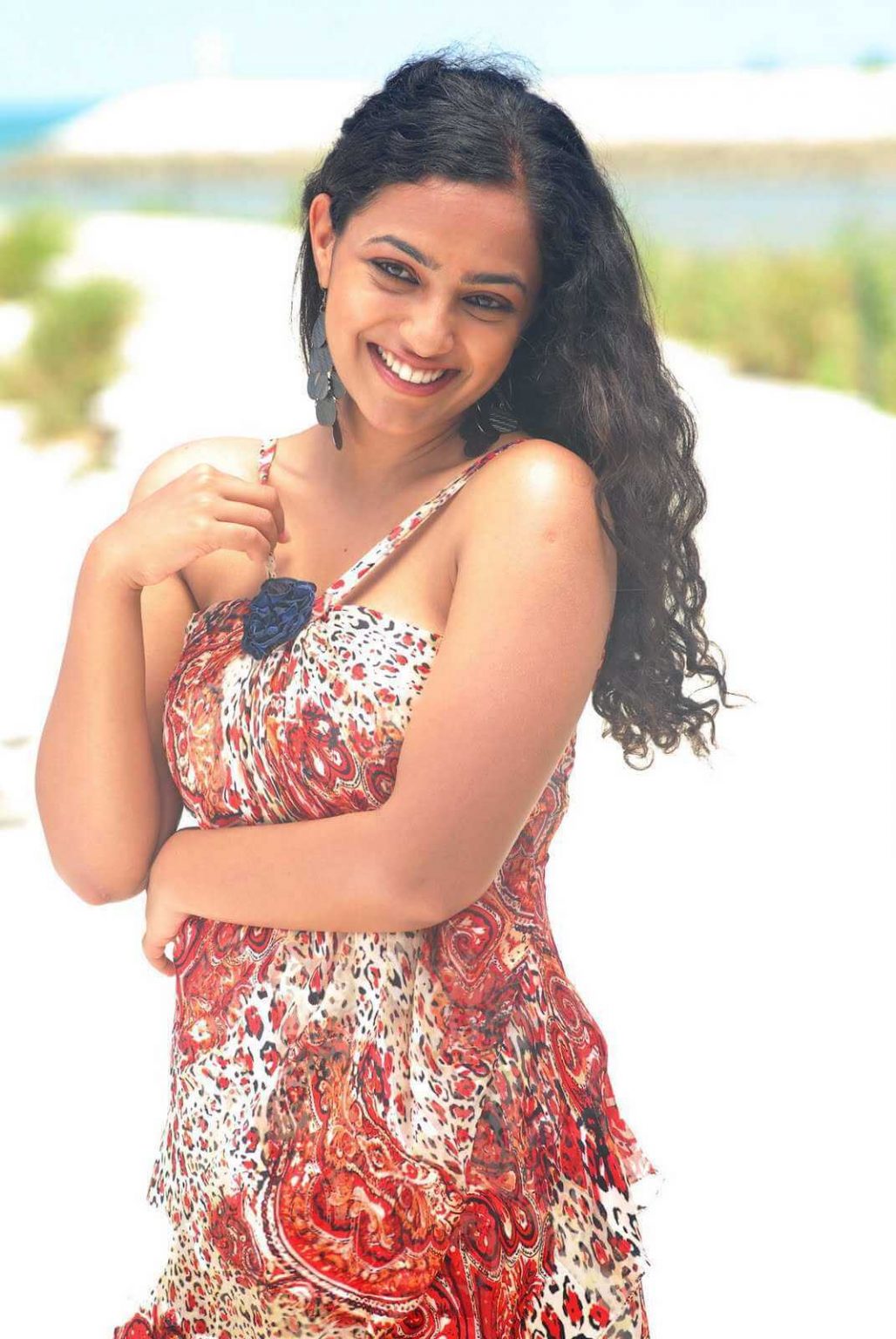 Nithya Menen Biography - an Indian Actress who works in Different ...