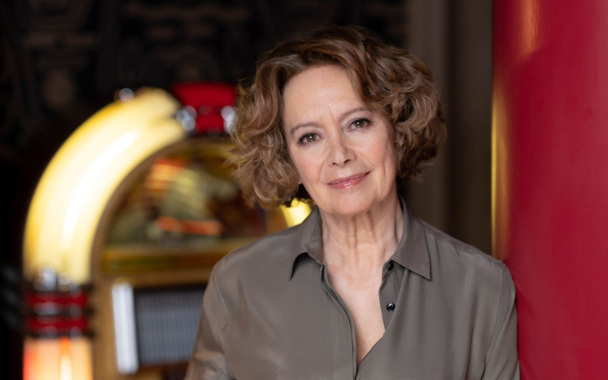 Francesca Annis Biography - A Closer Look at Her Life