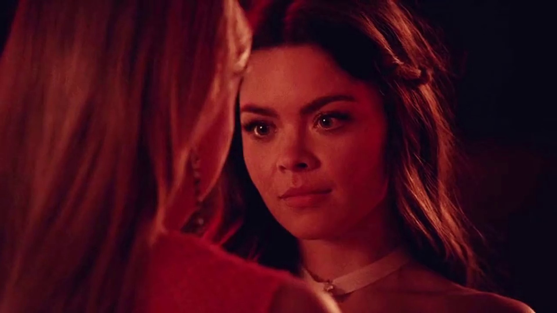 Scarlett Byrne Biography - Infamous ‘Nora Hildegard’ in The Vampire Diaries