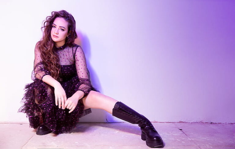 Mary Mouser Biography - Infamous ‘Samantha LaRusso’ in Cobra Kai